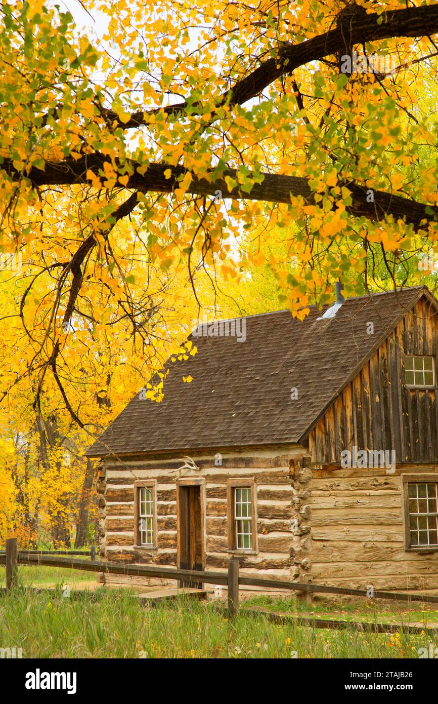 Maltese cross cabin hi-res stock photography and images - Alamy