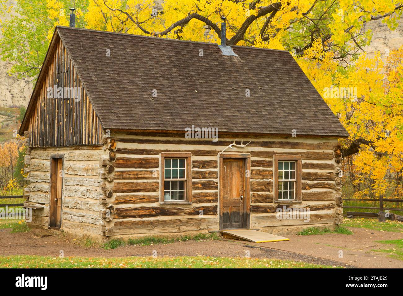 Maltese cross cabin hi-res stock photography and images - Alamy