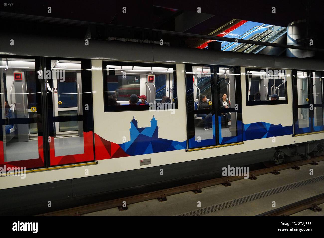 PRIMER-DIA-OPERACION-METRO-QUITO Quito, viernes 1 de diciembre del 2023 ...