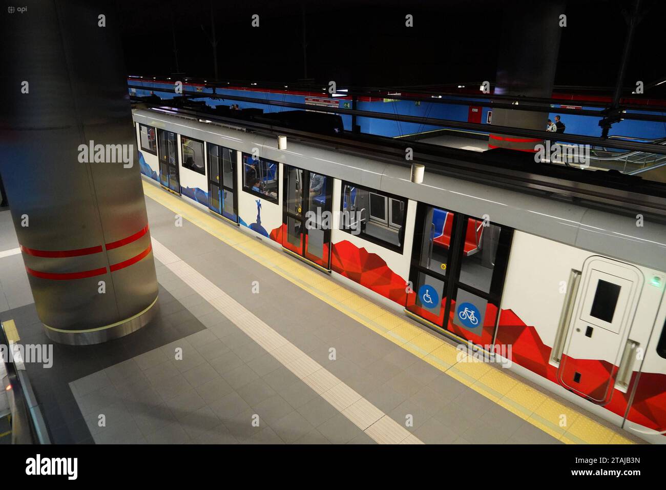 Oficial de operaciones hi-res stock photography and images - Alamy