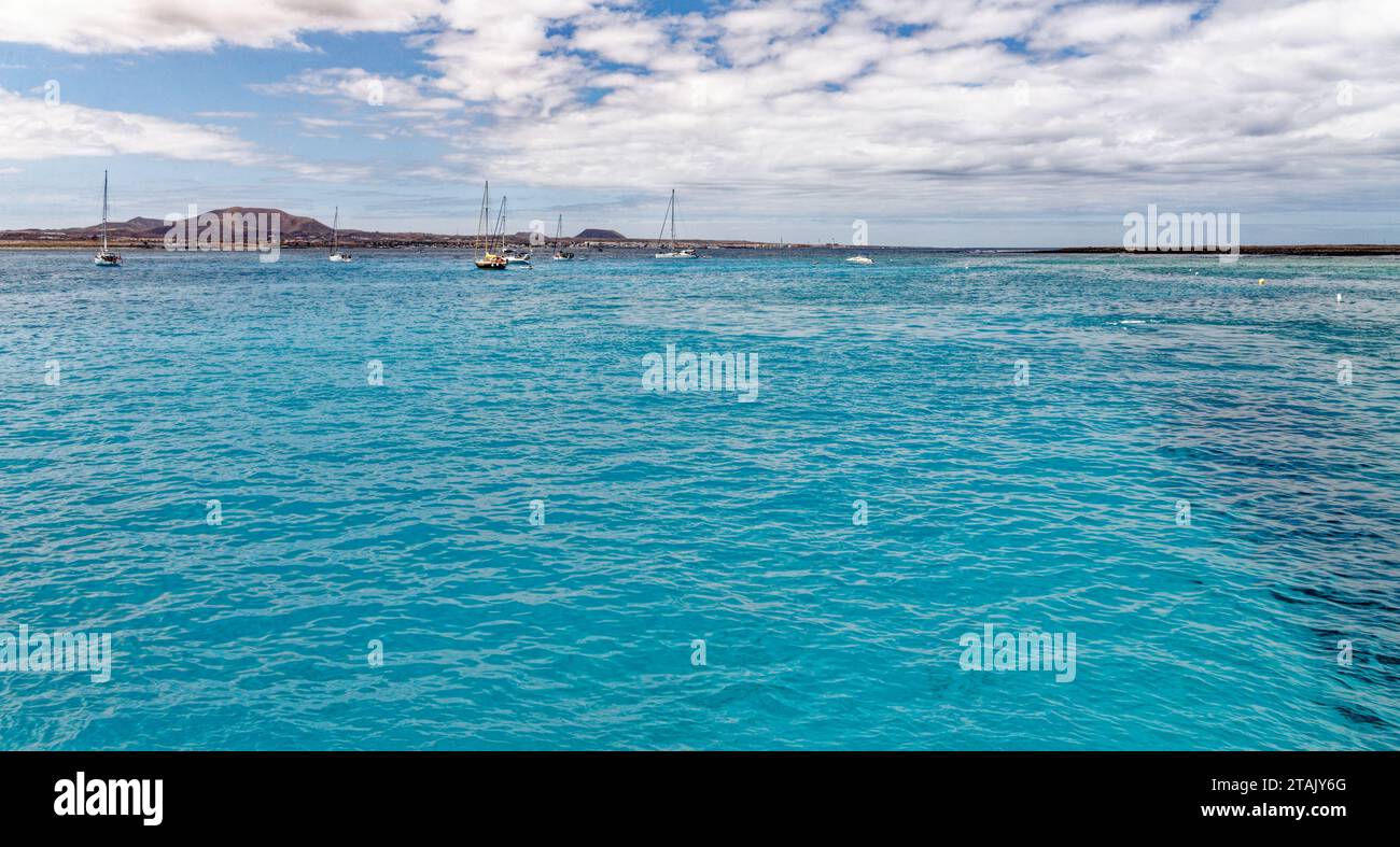 Sailing trip to the Islote de Lobos. Lobos island - Fuerteventura ...