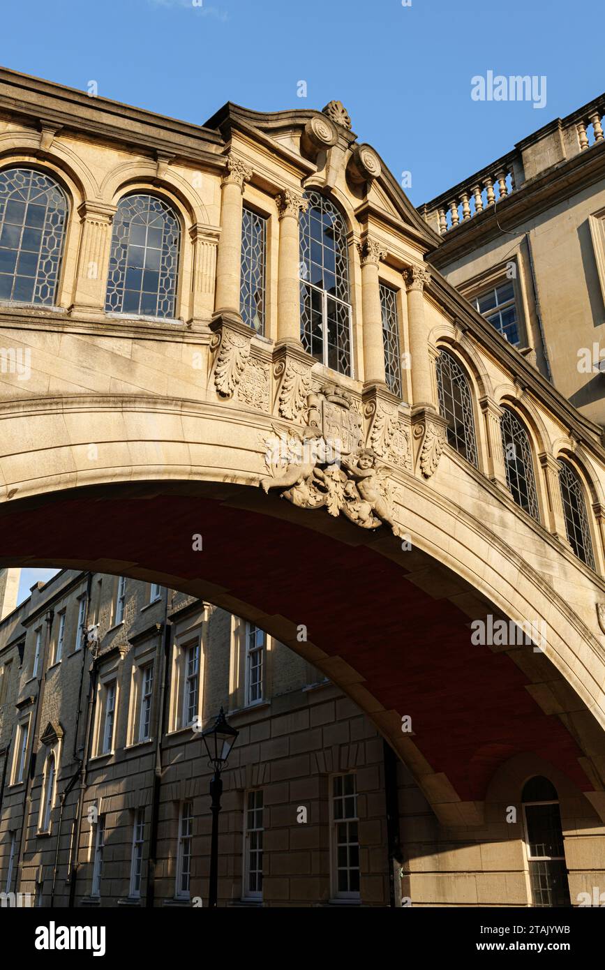 The Bridge of Sighs between the Old and New Quadrangles of Hertford ...
