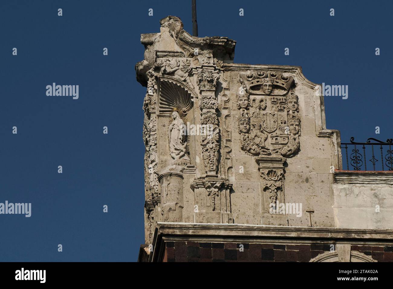Zocalo building detail in ciudad de mexico, mexico city Stock Photo - Alamy