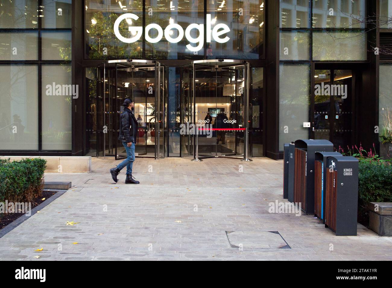 Google hq pancras square hi-res stock photography and images - Alamy