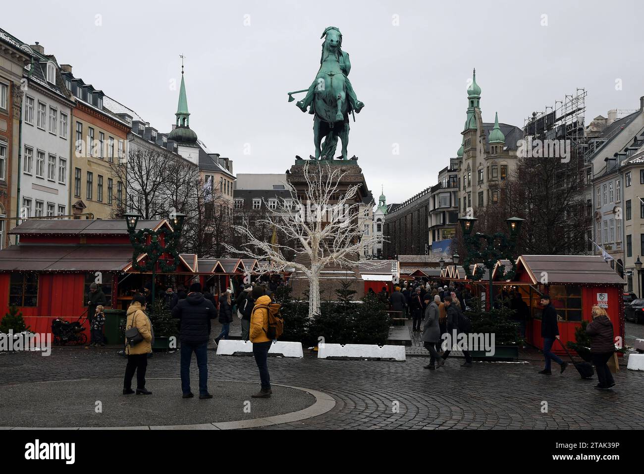 Christsborg castle hi-res stock photography and images - Alamy