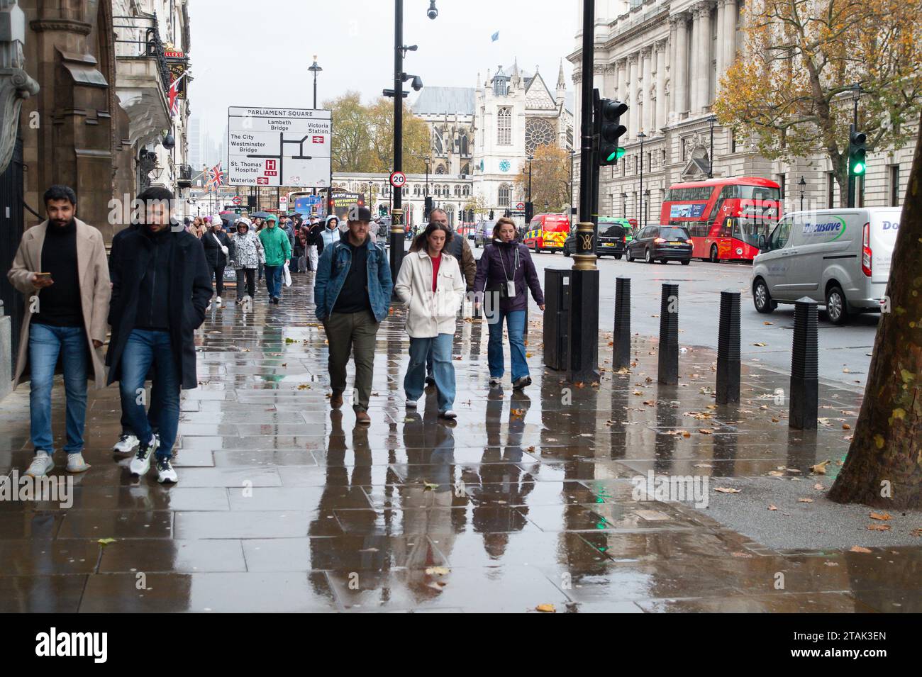 London, UK. 21st November, 2023. It was a miserable wet rainy day in ...