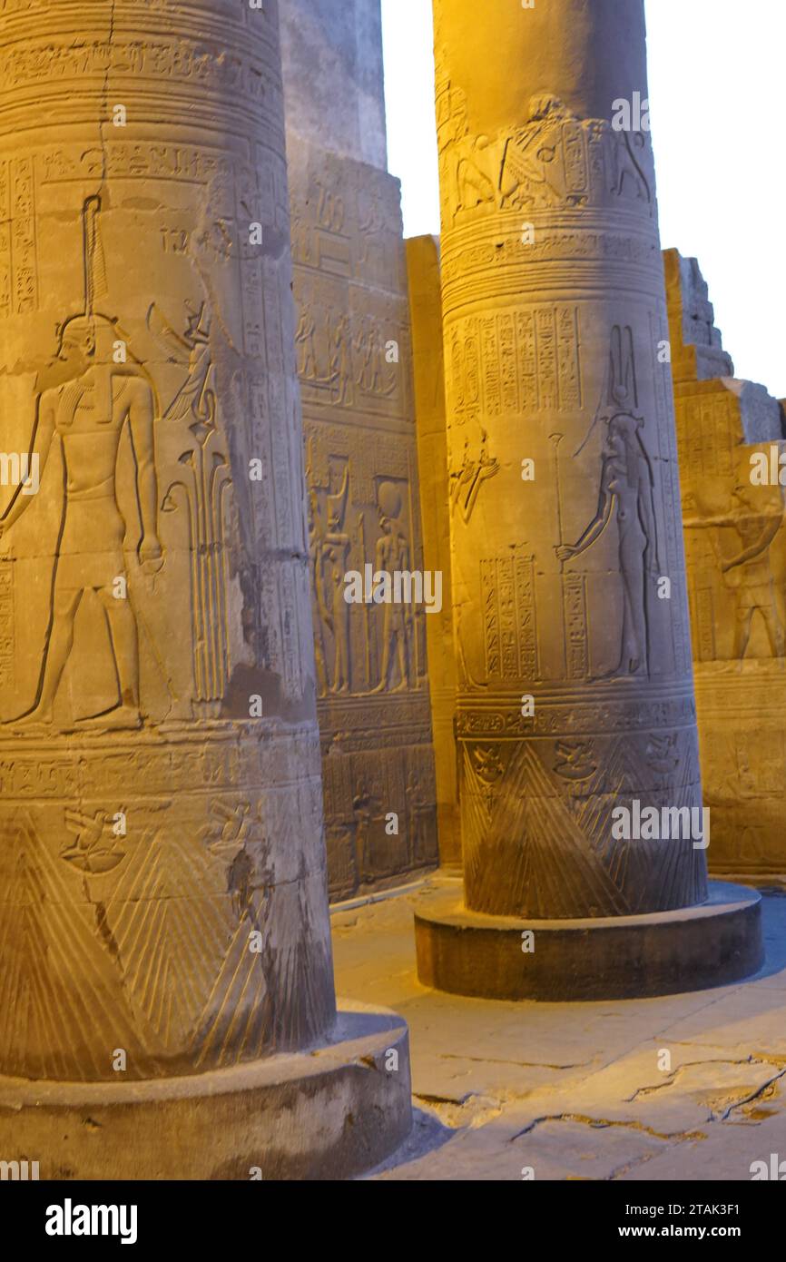 ancient columns from egypt history culture Stock Photo - Alamy