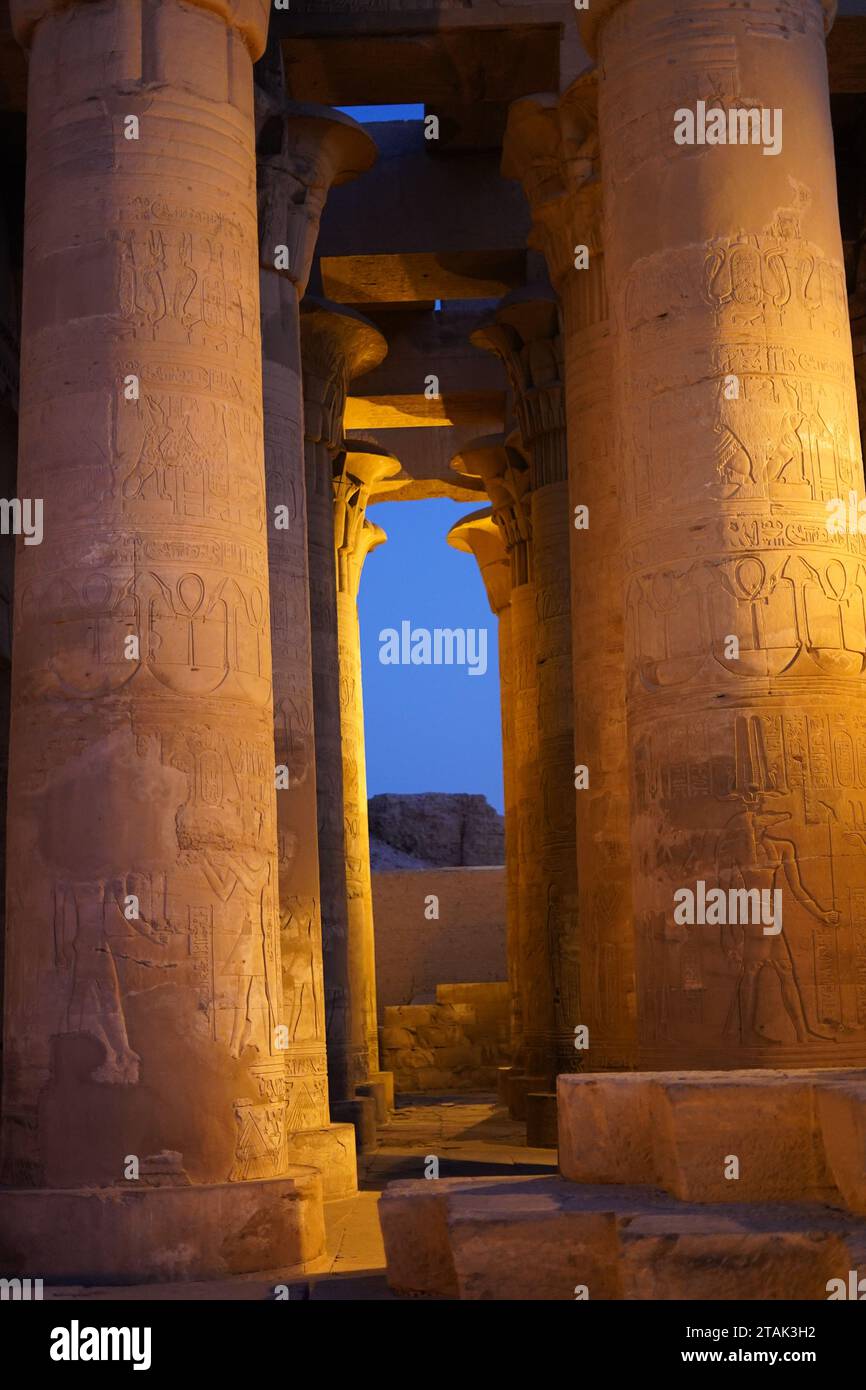 ancient columns from egypt history culture Stock Photo - Alamy