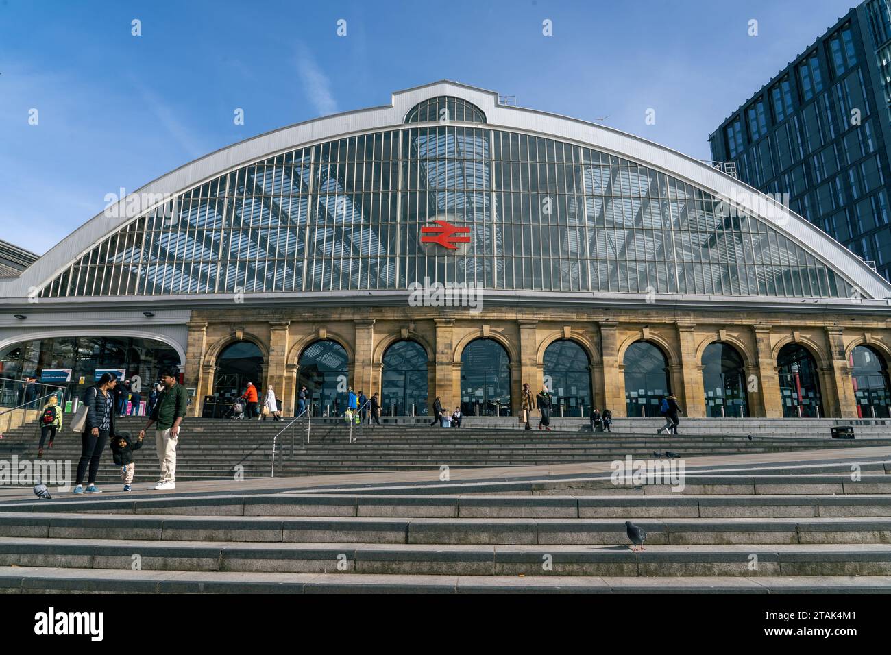 Liverpool city centre lime hi-res stock photography and images - Alamy