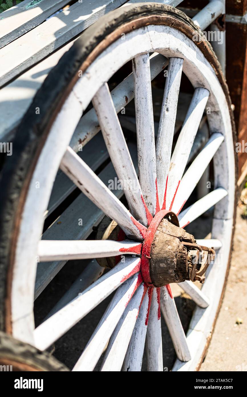 Old carriage wheel Stock Photo - Alamy
