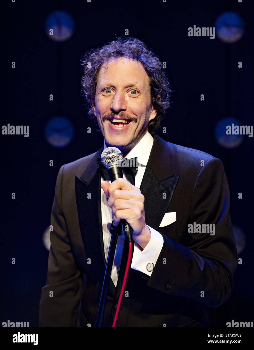AMSTERDAM - Portrait of comedian Micha Wertheim. ANP RAMON VAN FLYMEN ...