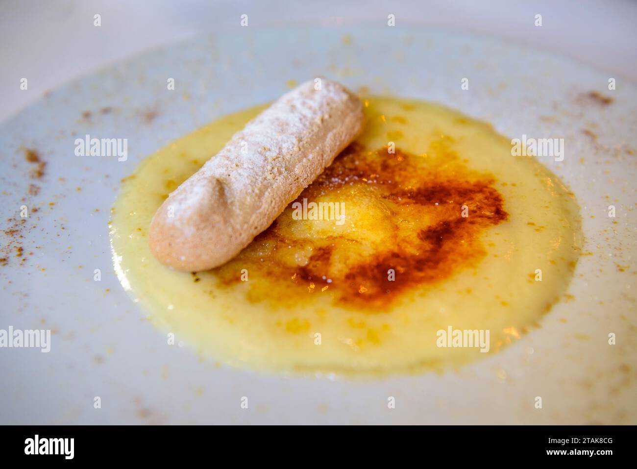 Catalan cream dessert at the Cal Cofa restaurant, in Llívia (Cerdanya ...