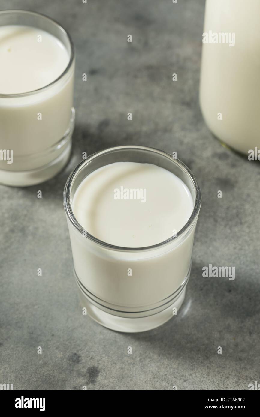 Organic Grass Fed Whole Cow Milk in a Glass Stock Photo - Alamy