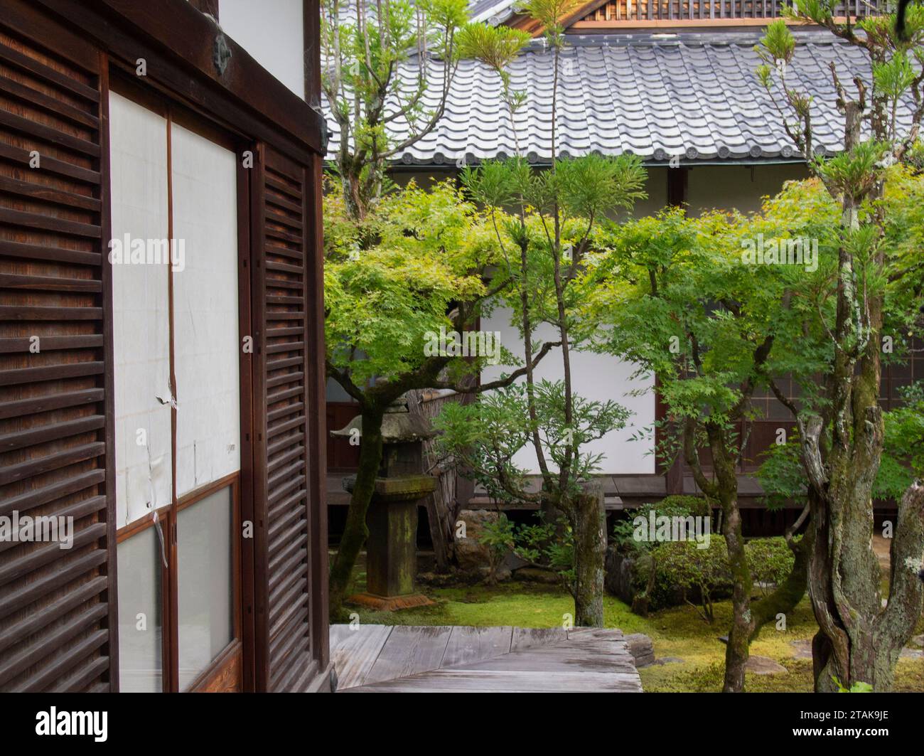 The famous World Heritage Buddhism and Zen temple, Ninnaji in Kyoto ...