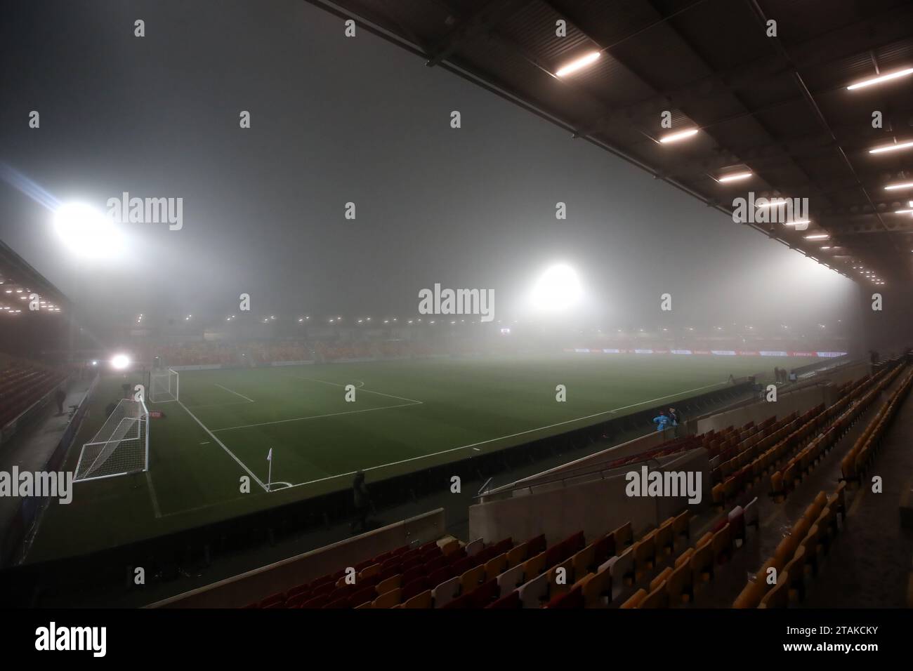 Thick fog hangs over the stadium prior to the Emirates FA Cup second ...