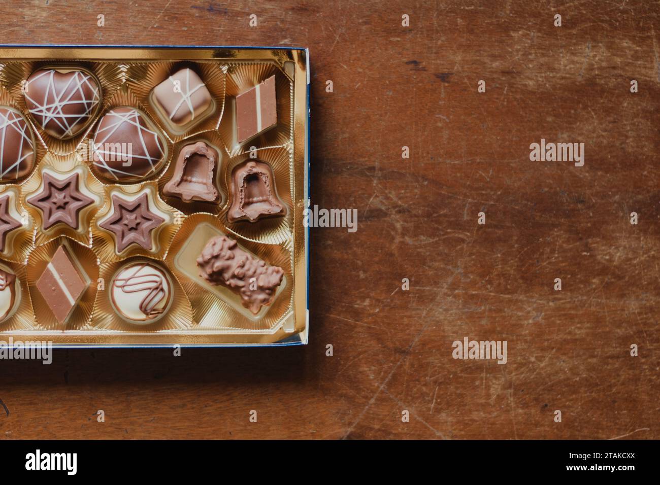 Gift box flat lay hi-res stock photography and images - Alamy