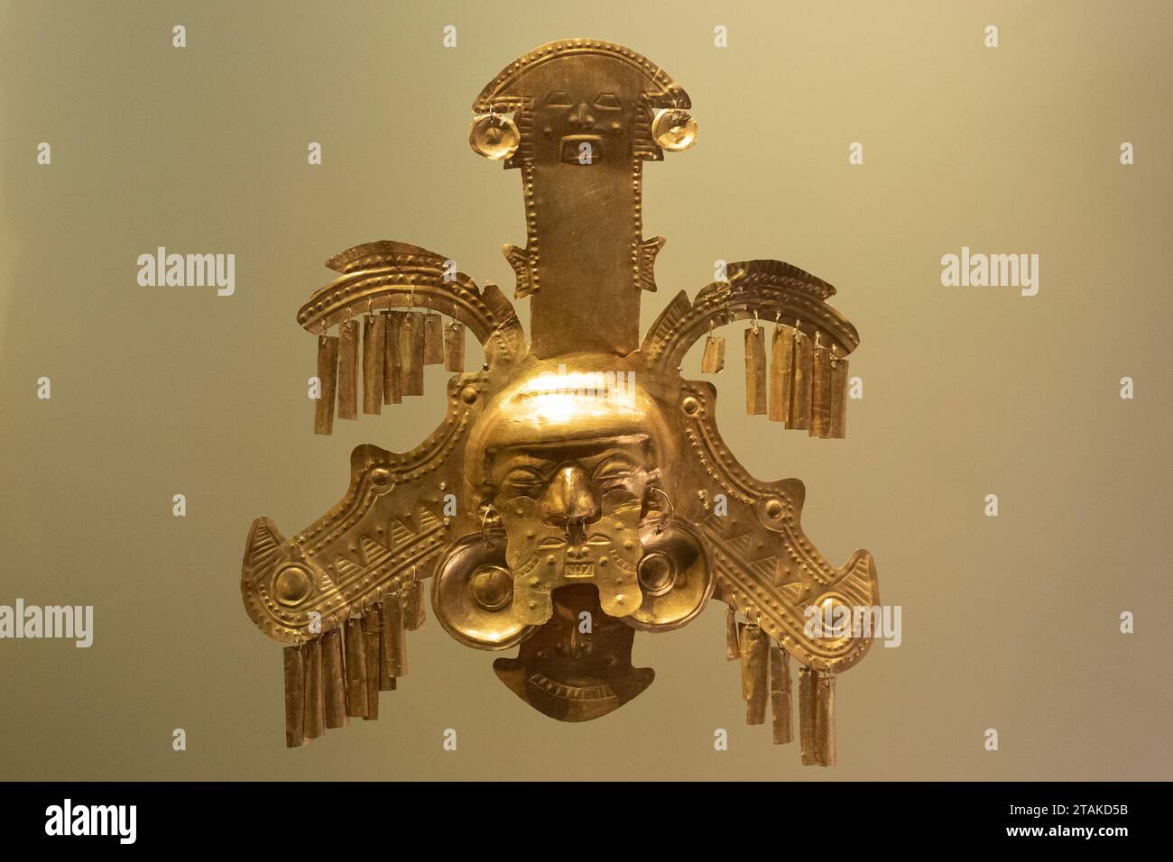 Colombian chaman ancient yotoco culture golden pectoral at golden ...