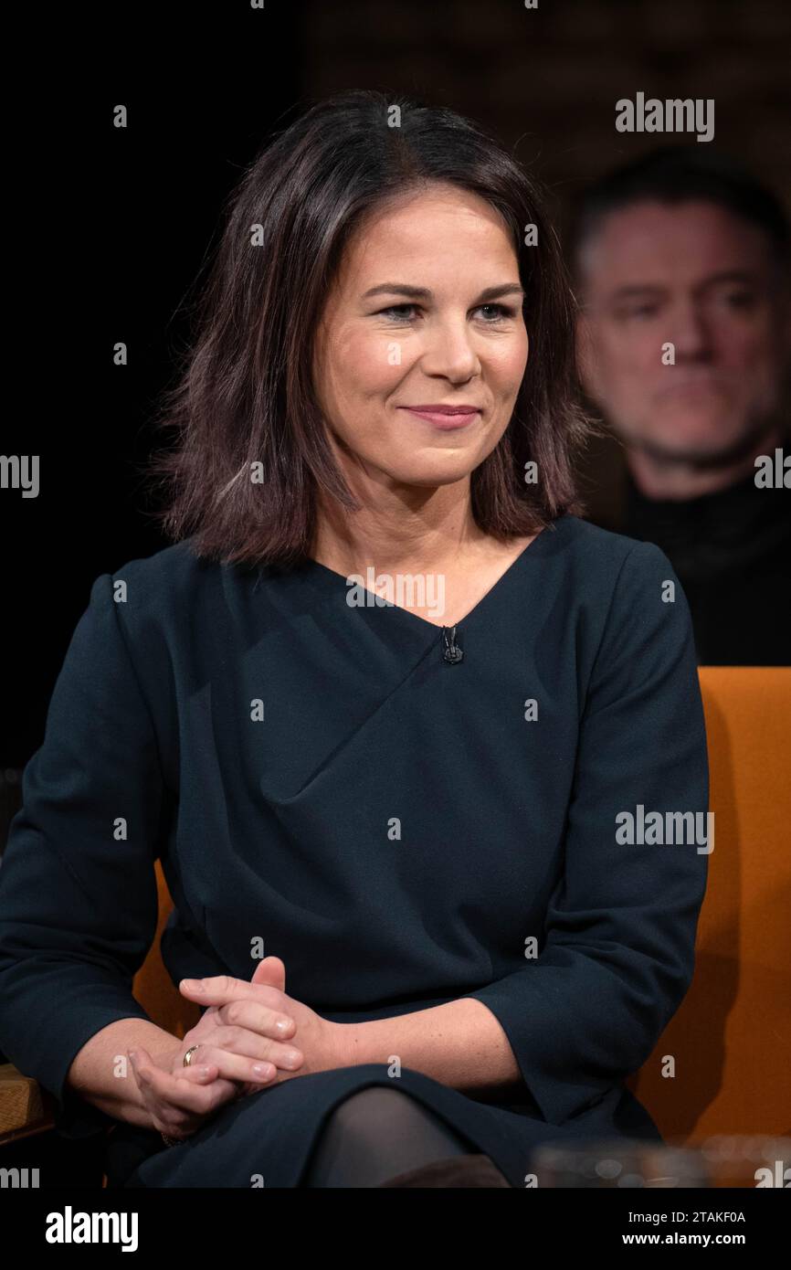 Bremen, Germany. 01st Dec, 2023. Annalena Baerbock (Alliance 90/The Greens), Foreign Minister ...