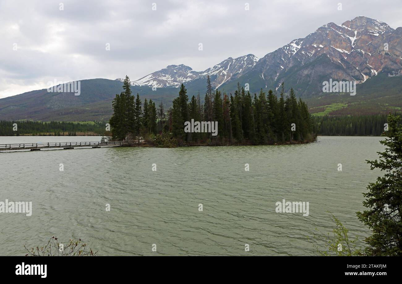 Pyramid Island, Pyramid Lake, Canada Stock Photo - Alamy
