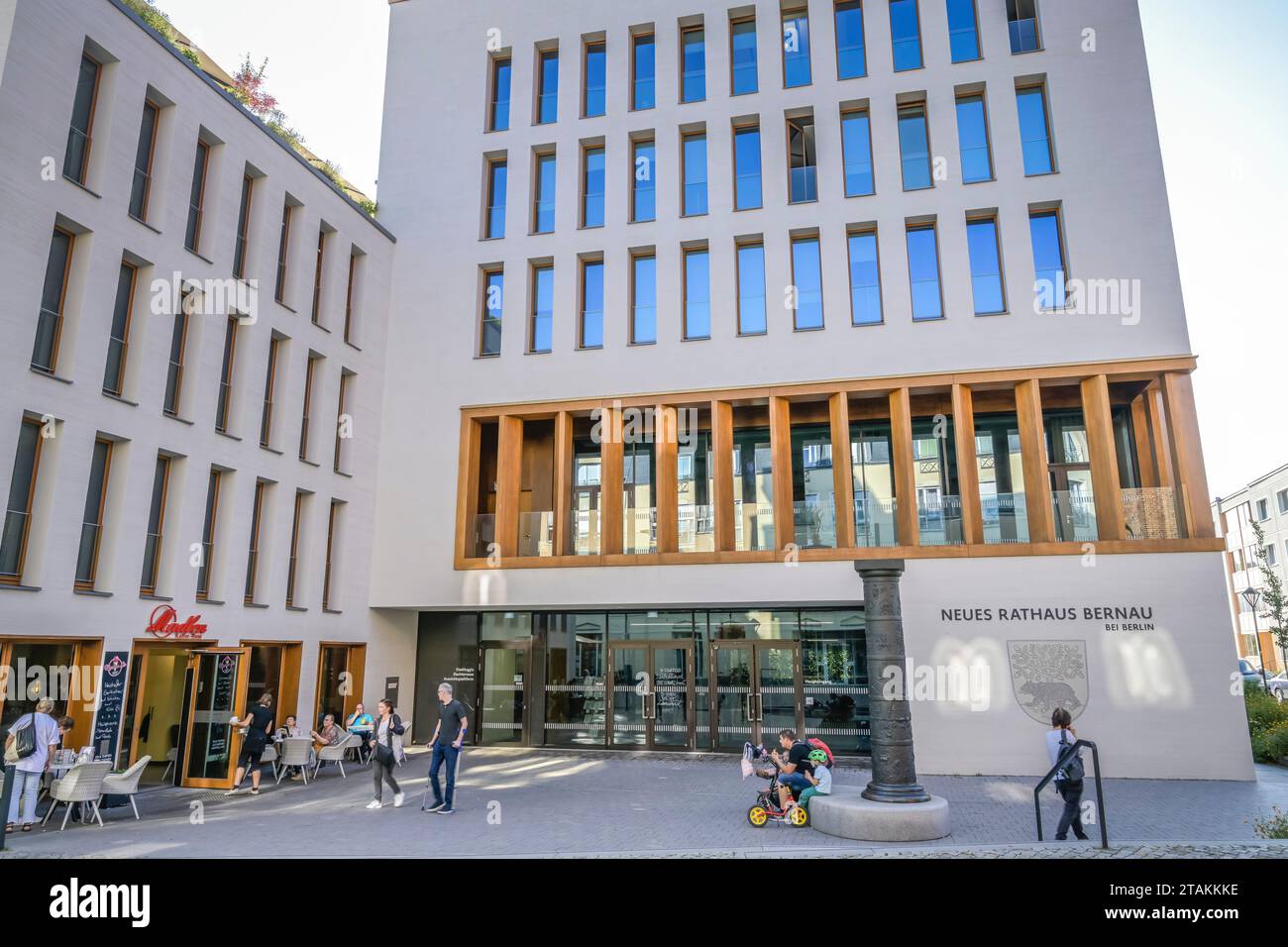 Brandenburger rathaus hi-res stock photography and images - Alamy