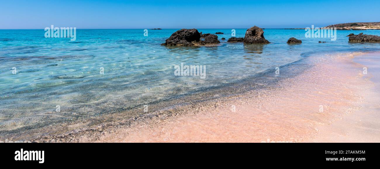 Beautiful view of Elafonisi Beach, Chania. The amazing pink beach of ...