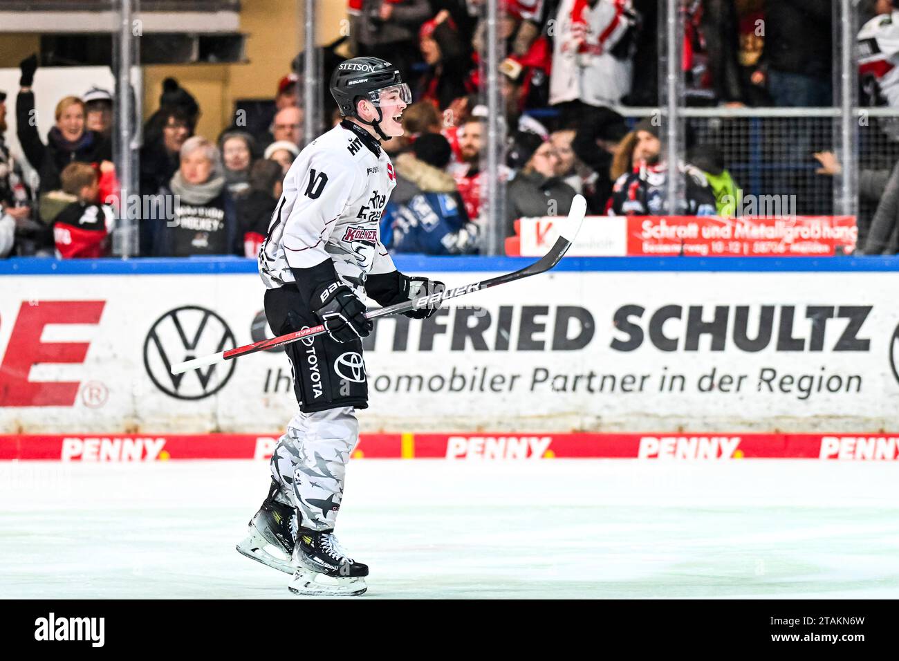 Iserlohn, Deutschland. 01st Dec, 2023. Torjubel, Jubel, Freude Justin ...