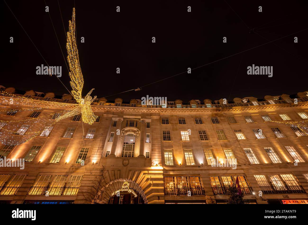 Illuminated shops regent street hi-res stock photography and images - Alamy