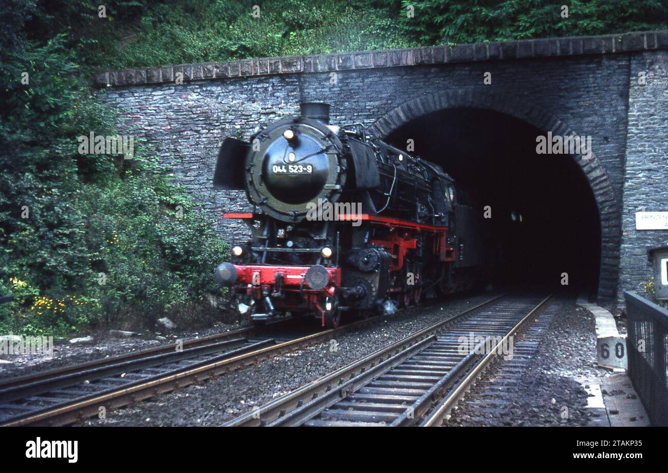 Action photography of steam engines hi-res stock photography and images ...