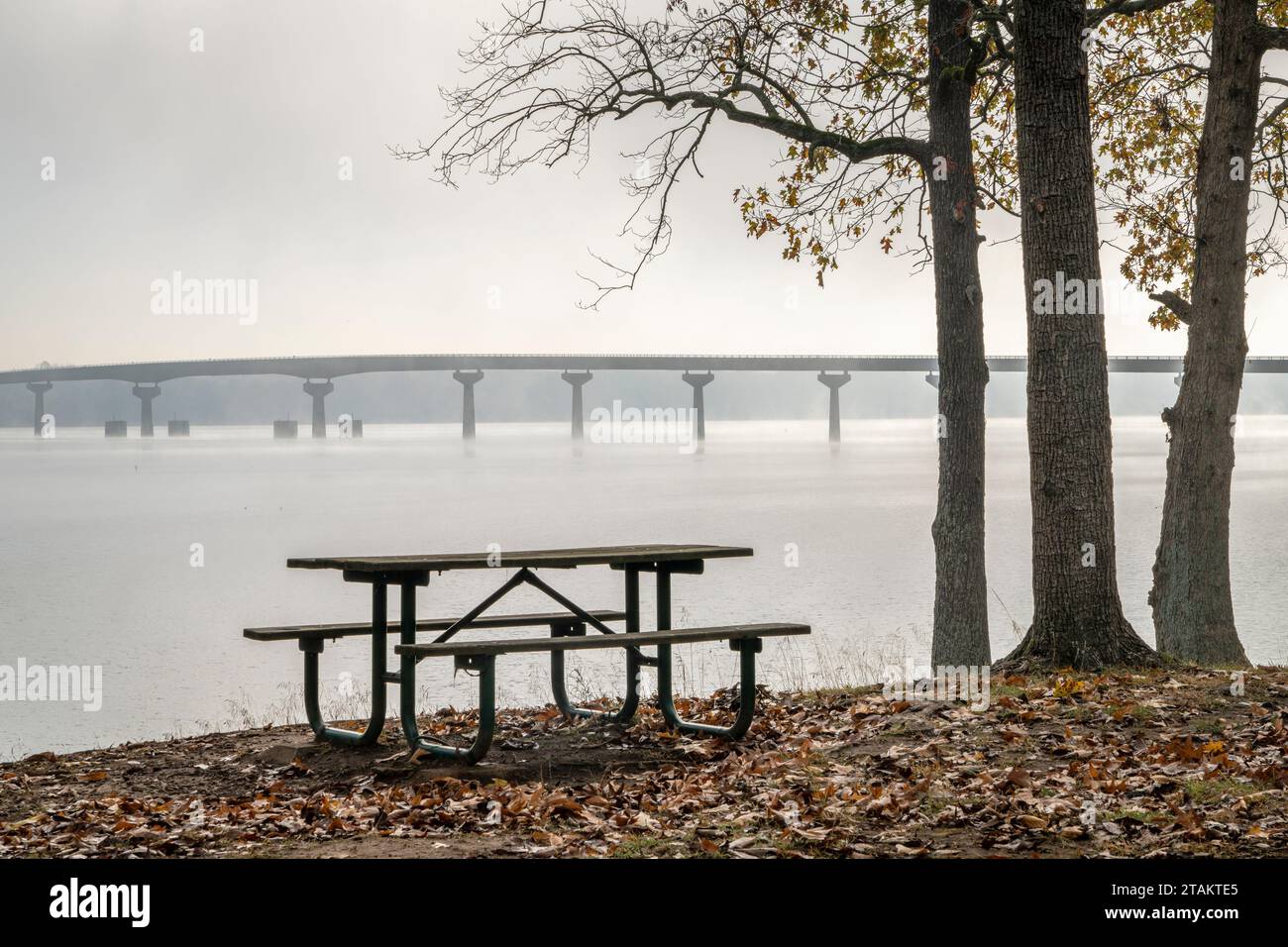 picnic table at Colbert Ferry Park, Natchez Trace Parkway with a view ...
