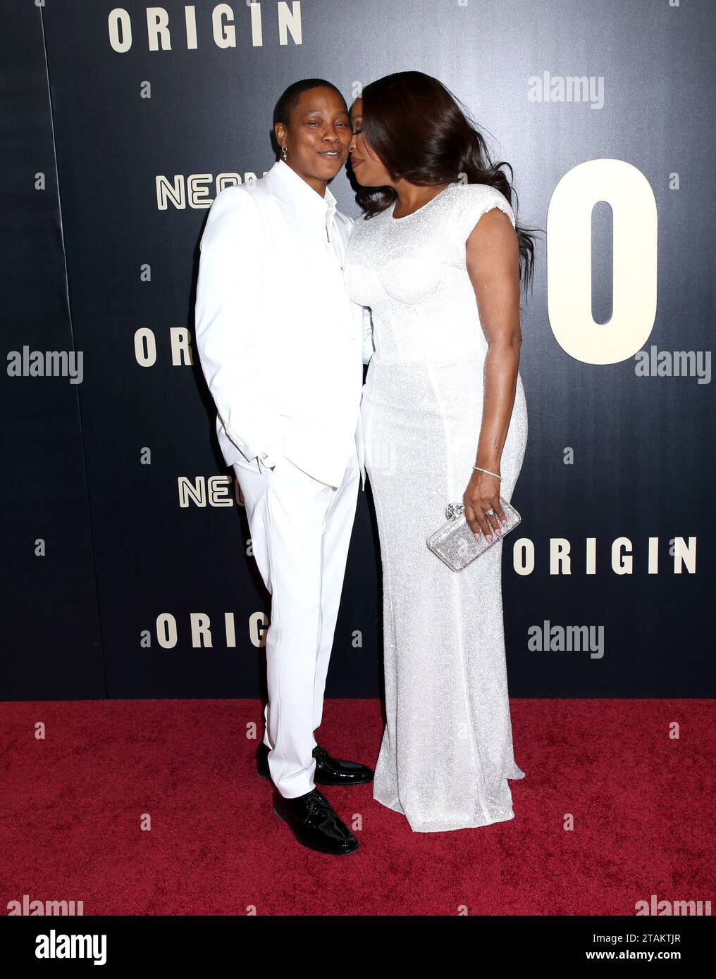 New York City, USA. 30th Nov, 2023. Jessica Betts and Niecy Nash-Betts ...