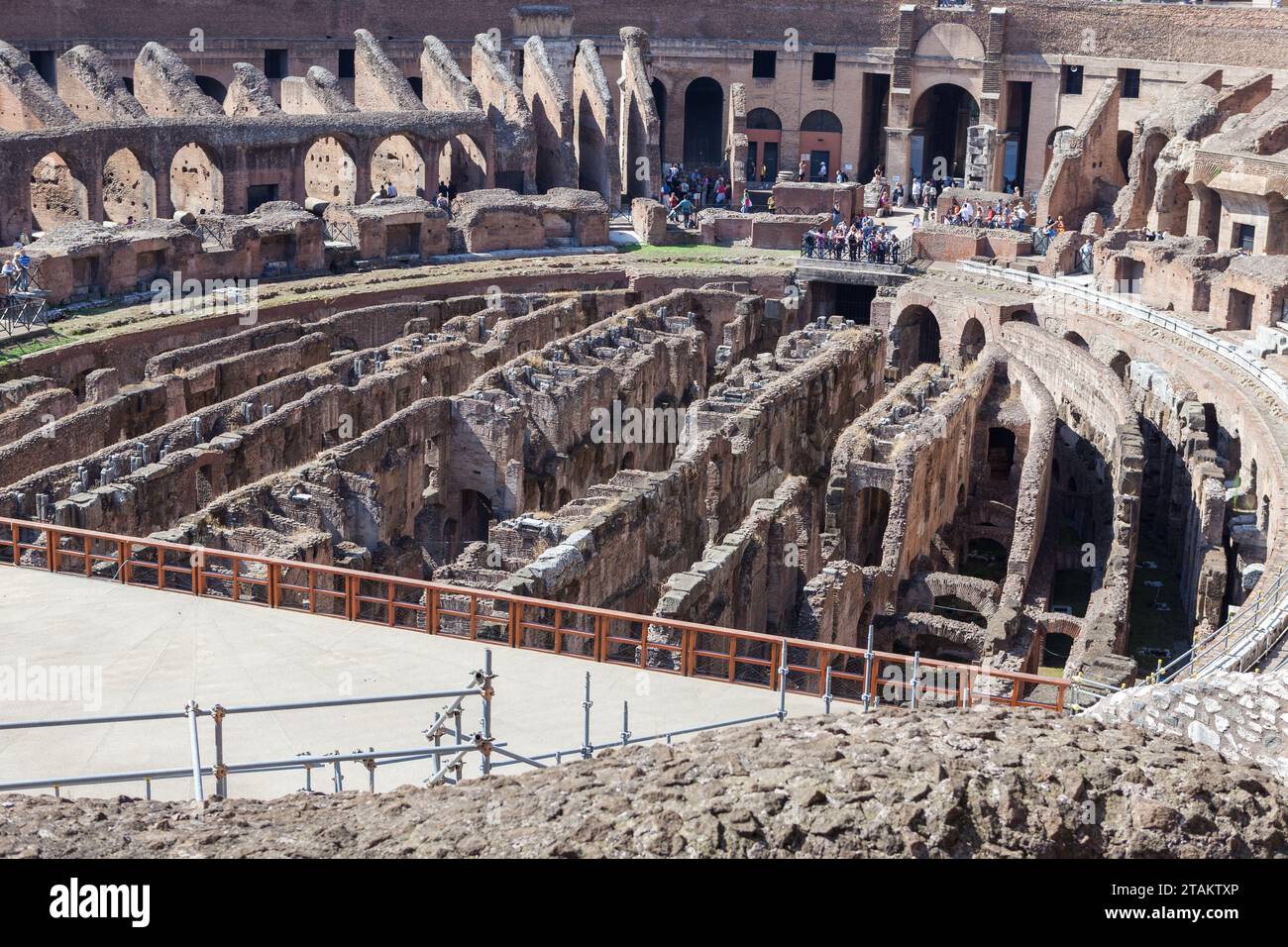 Roman column in museo hi-res stock photography and images - Alamy