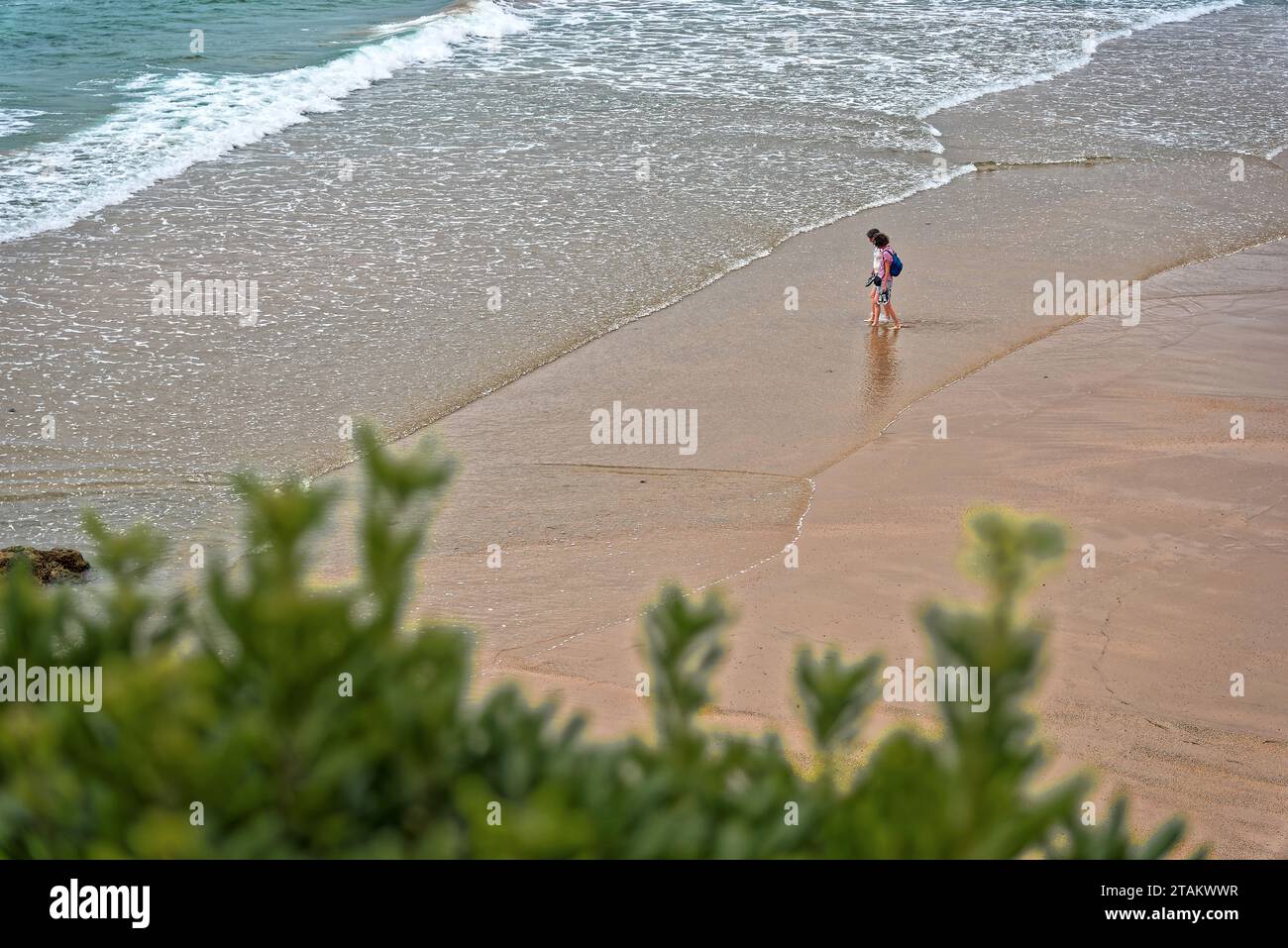 la plage de biarritz au pays basque français en ete apres la pluie avec ...