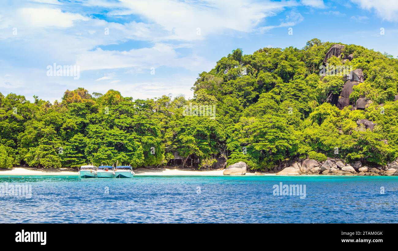 Beautiful panoramic tropical landscape of the Similan Islands in ...