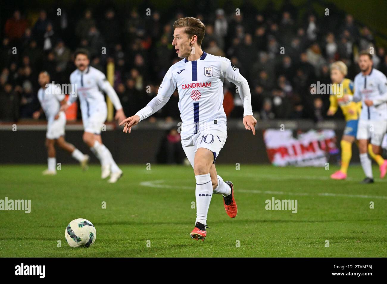 Westerlo, Belgium . 01st Dec, 2023. Yari Verschaeren of Anderlecht ...