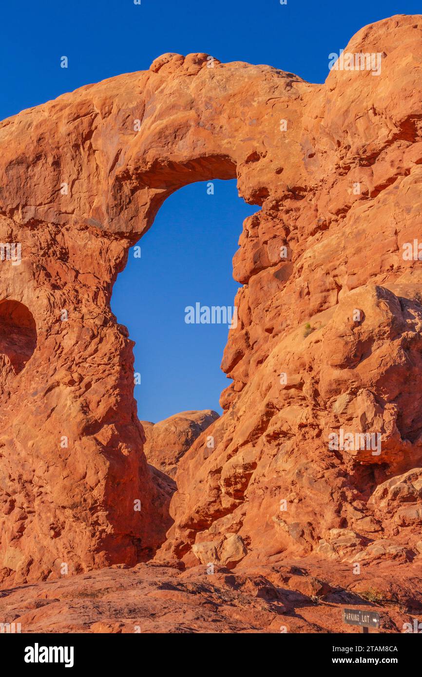 Red turret elements hi-res stock photography and images - Alamy