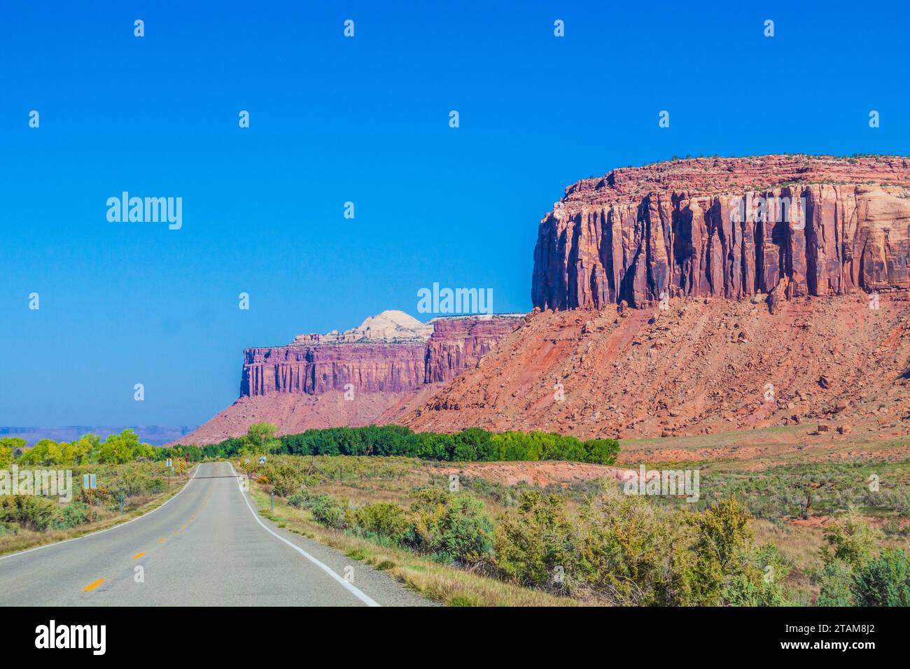 Utah 211 scenic byway in Utah, designated as Indian Creek Corridor ...