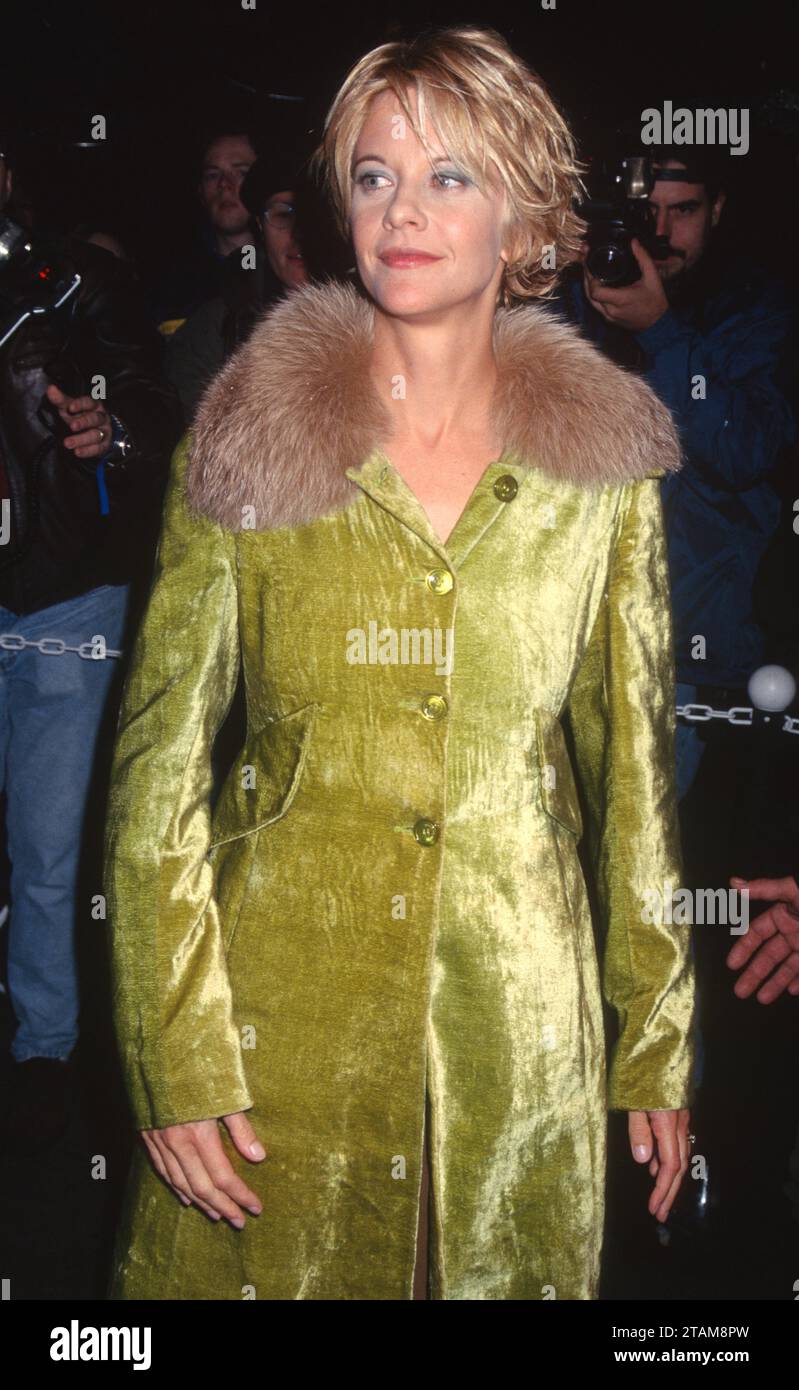 Meg ryan 1997 hi-res stock photography and images - Alamy