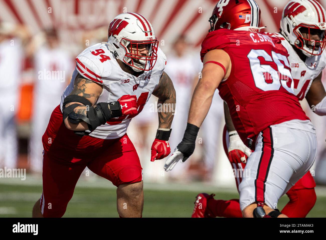 Wisconsin Badgers defensive lineman Gio Paez (94) during a Big Ten ...