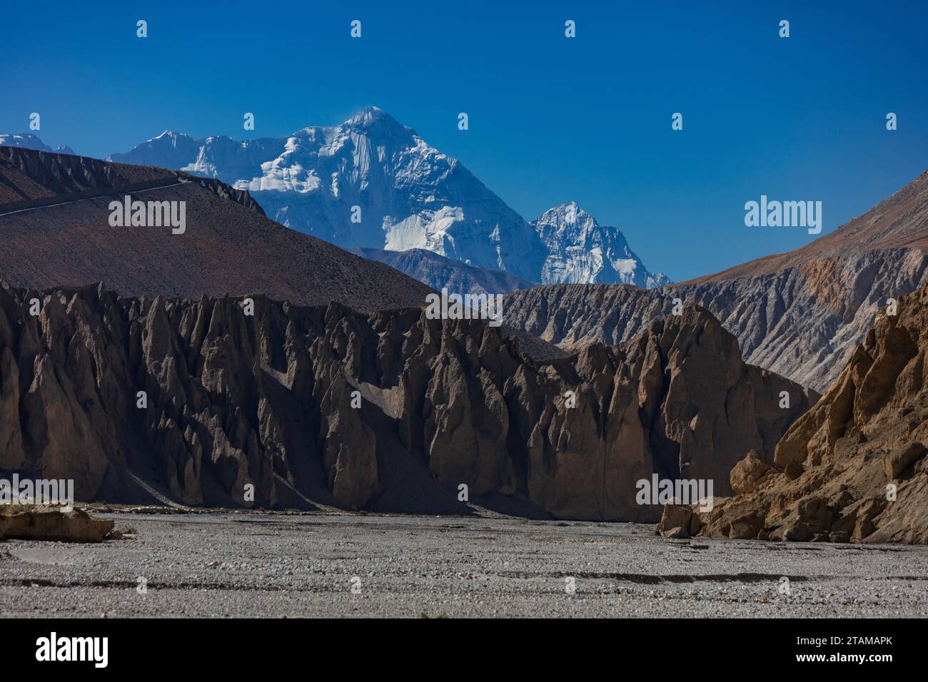 The Kali Gandaki River Gorge with Nilgiri Peak in the background is the ...