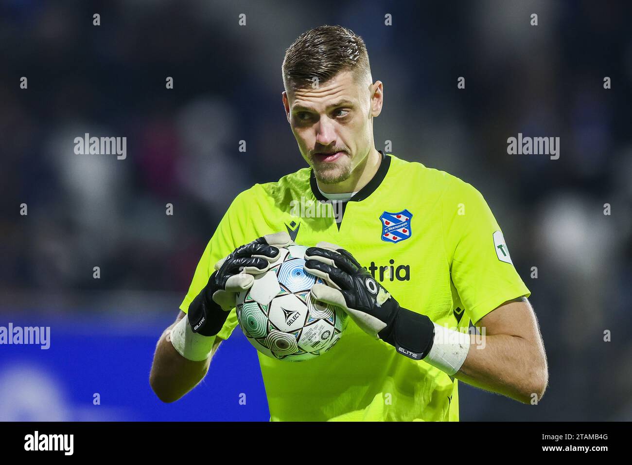 HEERENVEEN - Sc Heerenveen goalkeeper Andries Noppert during the Dutch ...