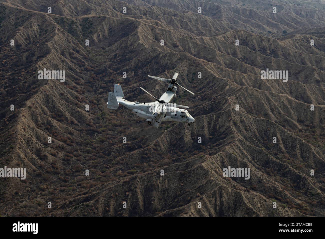 A U.S. Marine Corps MV-22B Osprey with Marine Medium Tiltrotor Squadron ...