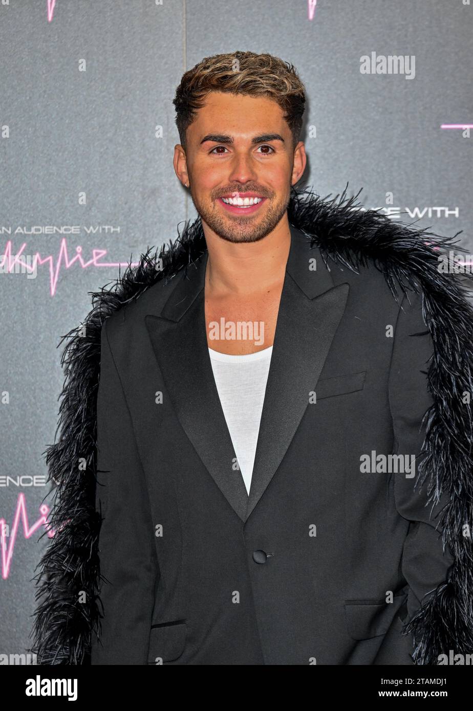 London, UK. 01st Dec, 2023. Joe Baggs arrives for 'An Audience With ...