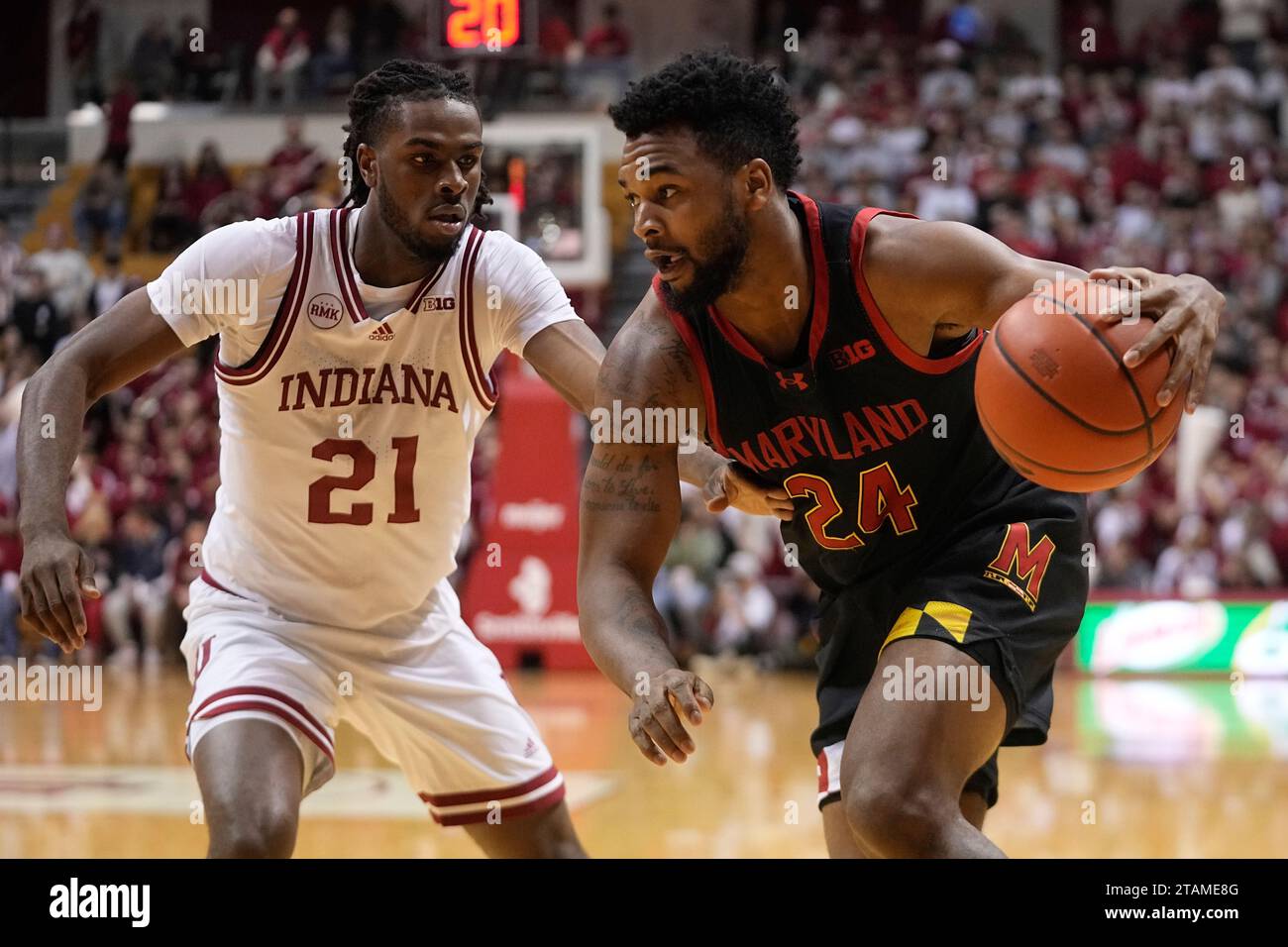 Maryland forward Donta Scott (24) goes to the basket against Indiana ...