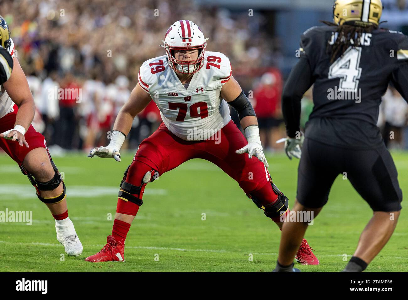 Wisconsin Badgers offensive lineman Jack Nelson (79) during an NCAA ...