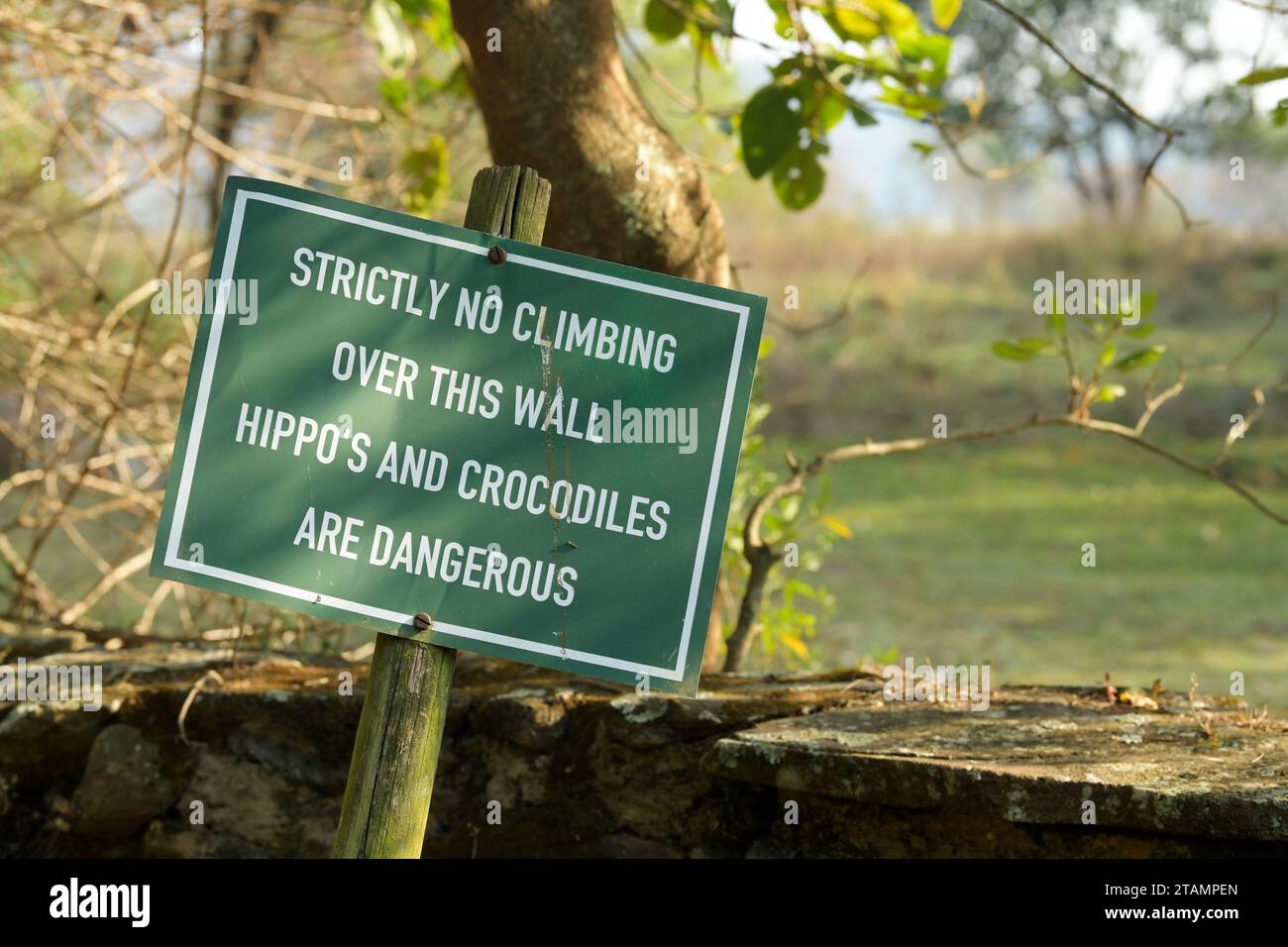 Safari signage hi-res stock photography and images - Alamy