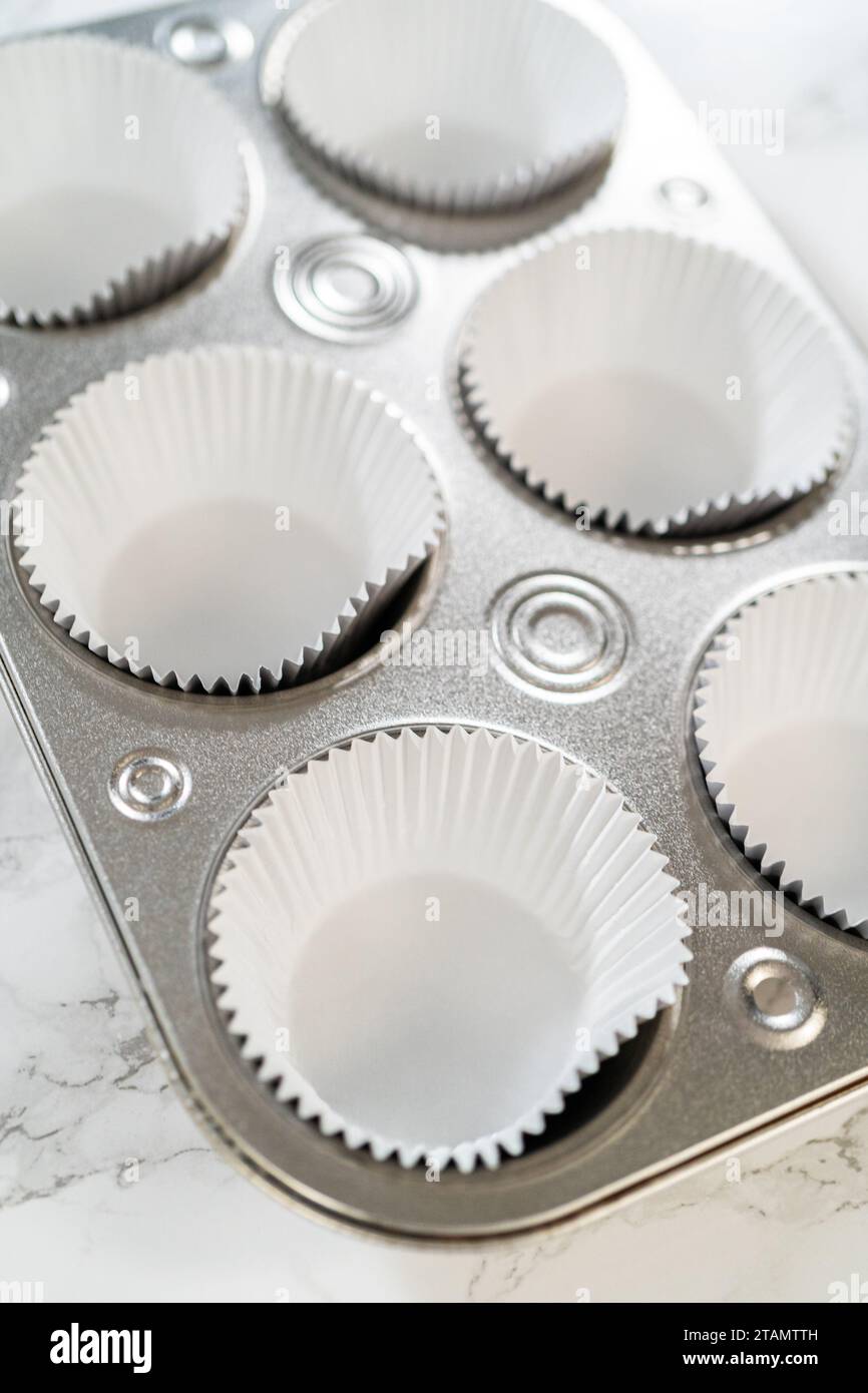 Creating Extravagant Cupcakes for Birthday Celebration Stock Photo - Alamy
