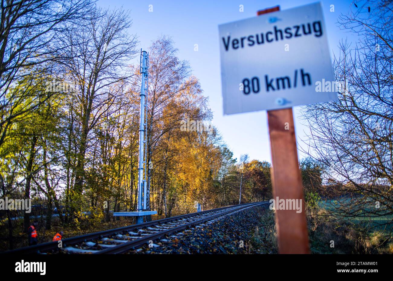 Test track for gigabit network hi-res stock photography and images - Alamy