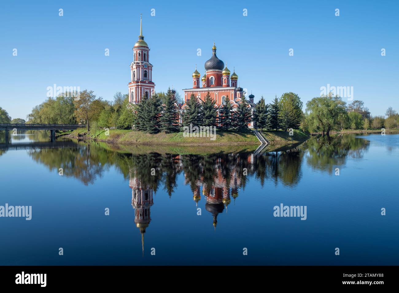 The ancient Cathedral of the Resurrection of Christ with a reflection ...
