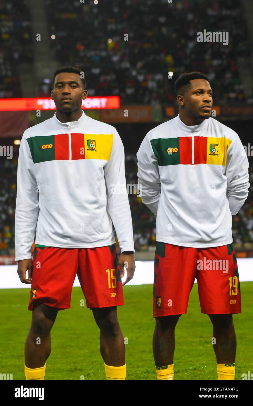 DOUALA, CAMEROON - NOVEMBER 17: Oumar Gonzalaz and Faris Pemi Moumbagna ...