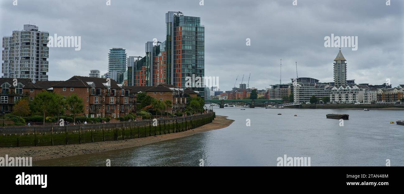 London chelsea apartment building hi-res stock photography and images ...